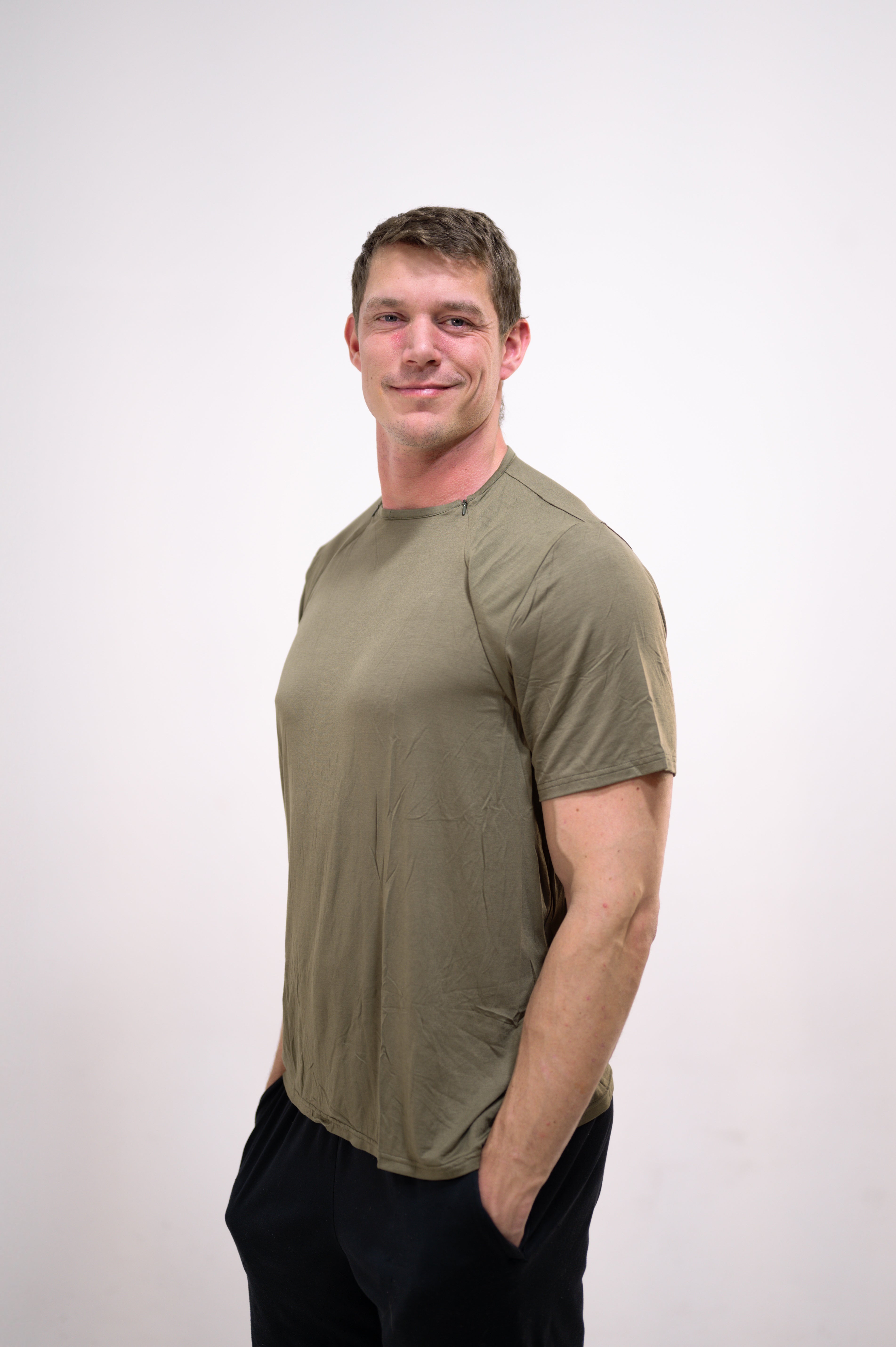 The Cameron Unisex Nursing and Skin to Skin Shirt in Sage – Lila