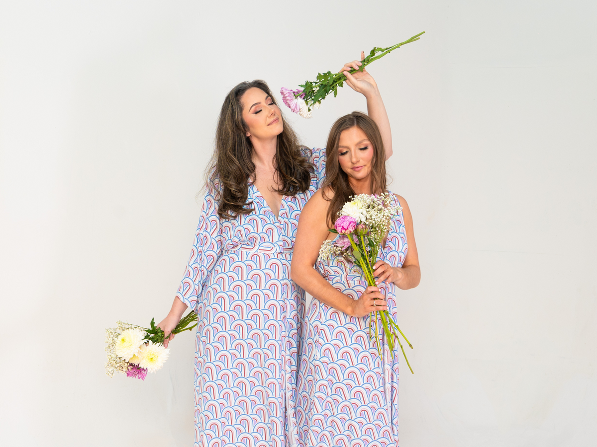 Stylish, comfortable birth gowns, bump-friendly maternity clothes – Lila